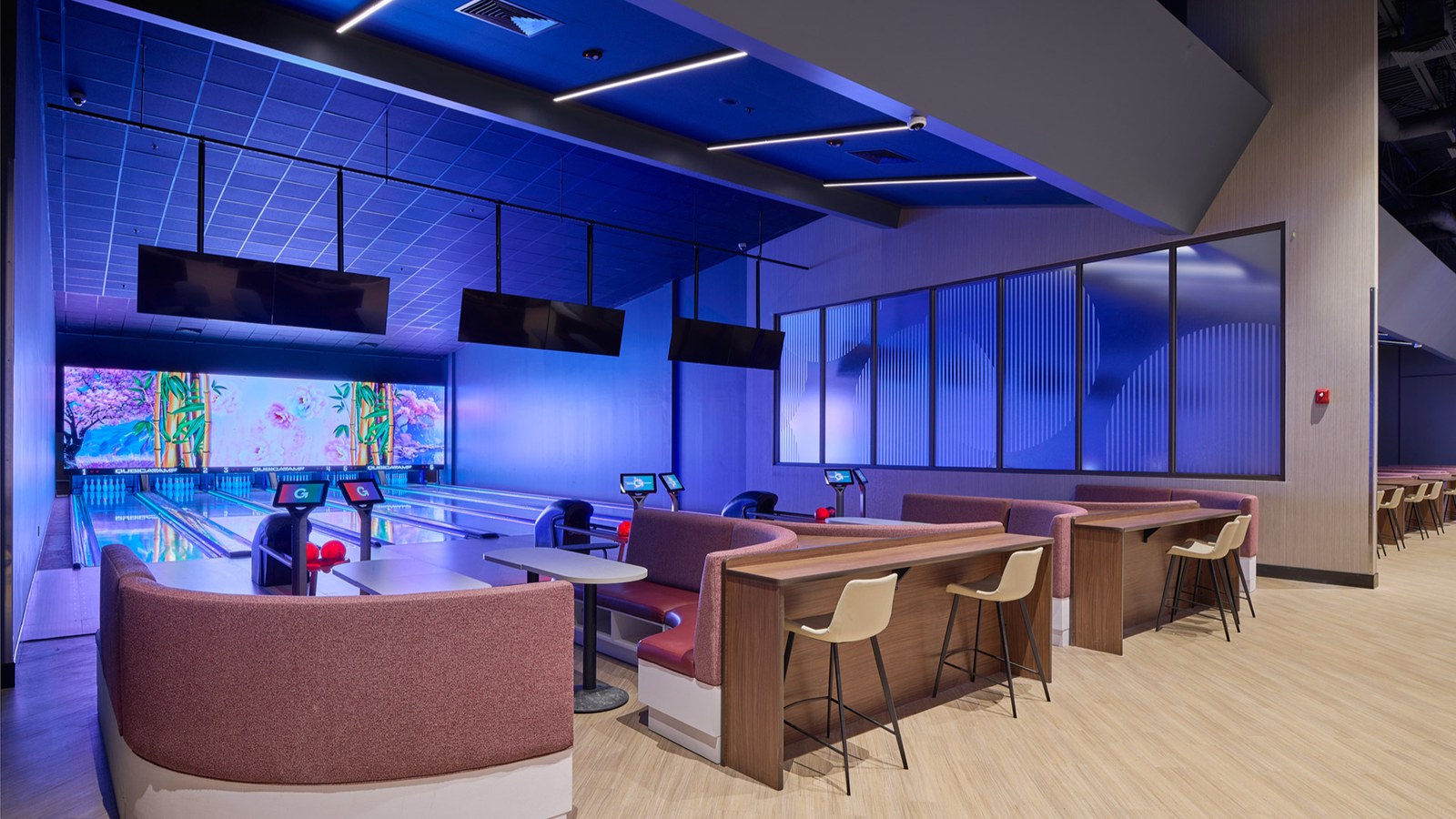 Gamescape by Cinemark - QubicaAMF Bowling Project